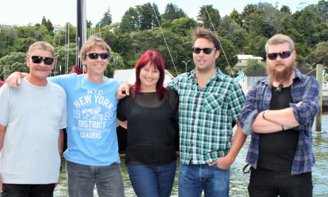 Carleen Still & The Boys | www.country-rock.co.nz